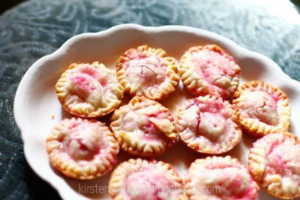 Pinkalicious Mini Pies :) - The Crafting Chicks