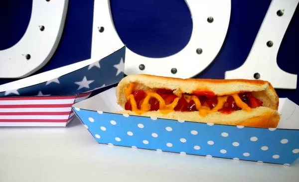 Printable 4th of July Hot Dog Holders - The Crafting Chicks