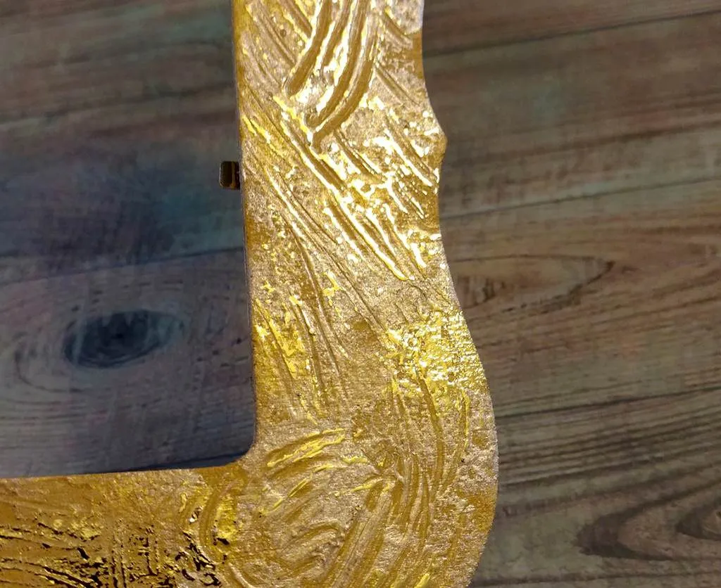 DIY Gold Frame - The Crafting Chicks