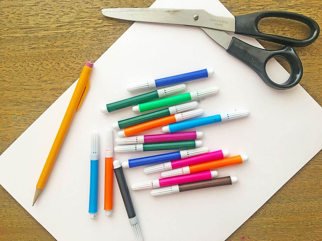 Paper House Craft - The Crafting Chicks
