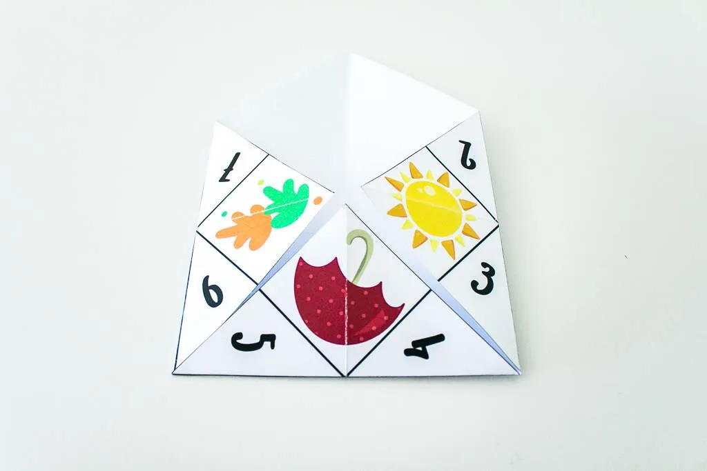 Seasons Activity Fortune Teller Free Printable - The Crafting Chicks