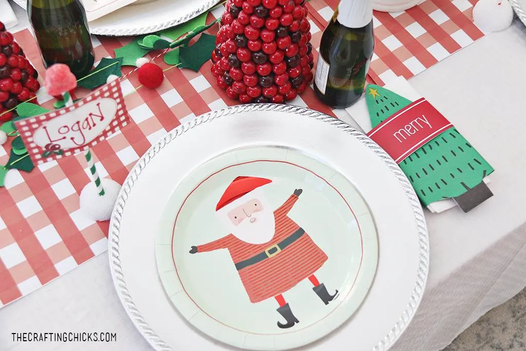 Christmas Party Table for Kids - The Crafting Chicks