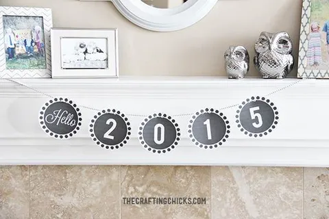Quick New Year's Banner Free Printable for 2015 & 2016! - The Crafting ...