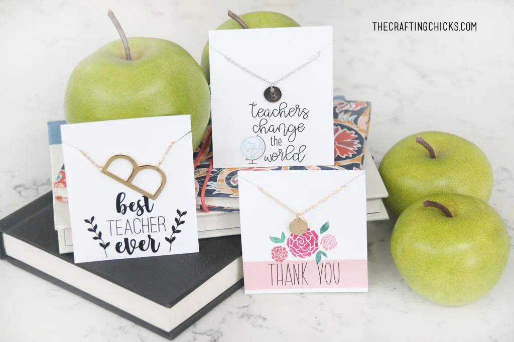 Decorate Your Teacher's Door {Teacher Appreciation Week} - The Crafting ...