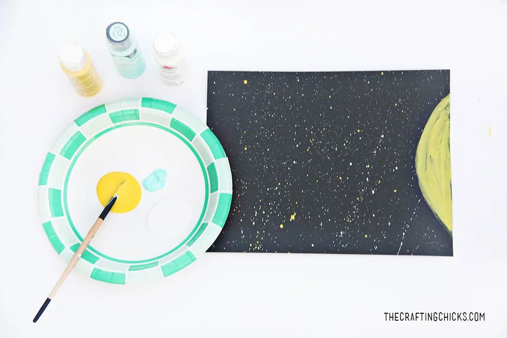 Easy Solar System Craft for Kids - The Crafting Chicks