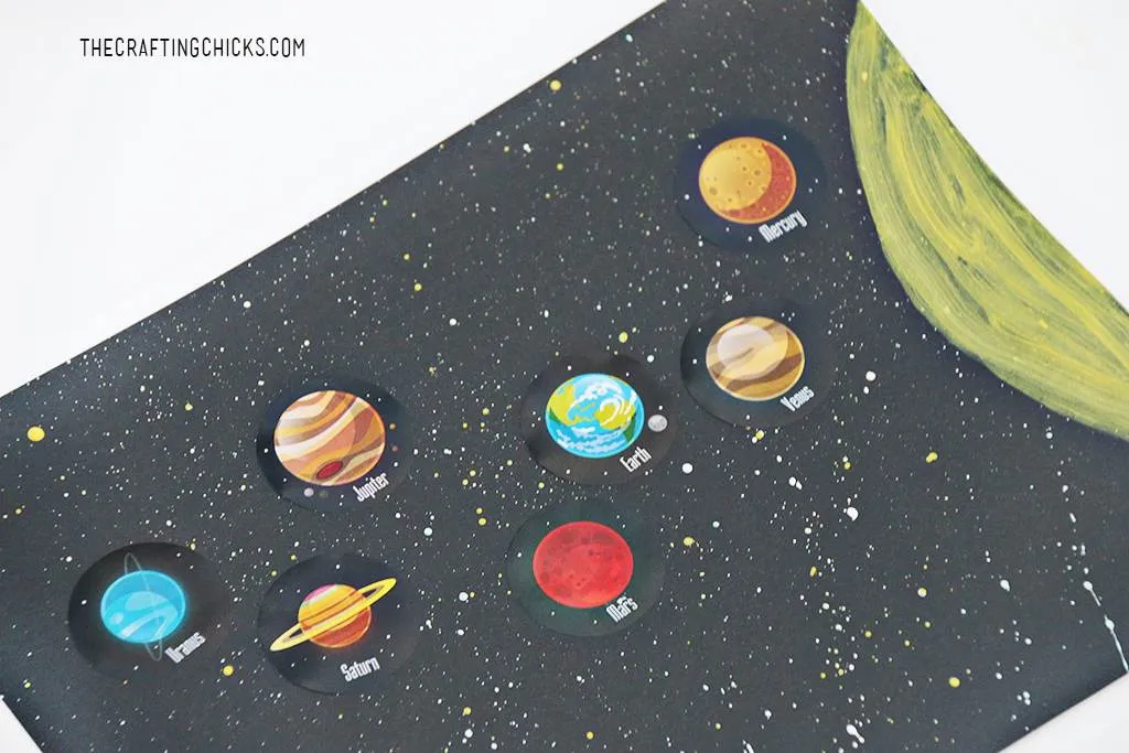 Easy Solar System Craft for Kids - The Crafting Chicks