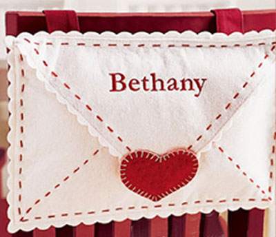 DIY Felt Valentine Envelopes {Pottery Barn Kids style} - The Crafting ...