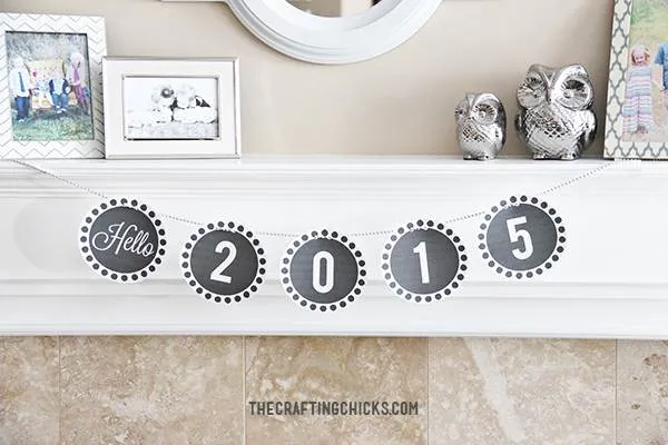 Quick New Year's Banner Free Printable for 2015 & 2016! - The Crafting ...