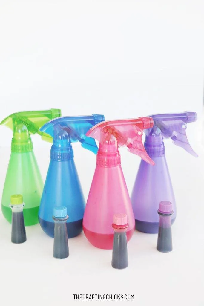 Crayon Resist Spray Bottle Painting - The Crafting Chicks