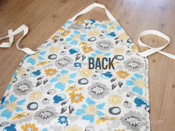 Easy Grilling Apron - The Crafting Chicks